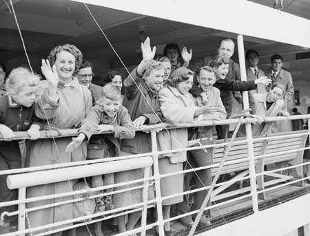 What Was the White Australia Policy? A Look at Australia’s Immigration ...